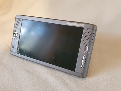 ARCHOS AV700 TV (40GB) DVR Portable Battery Powered SD Freeview TV ...