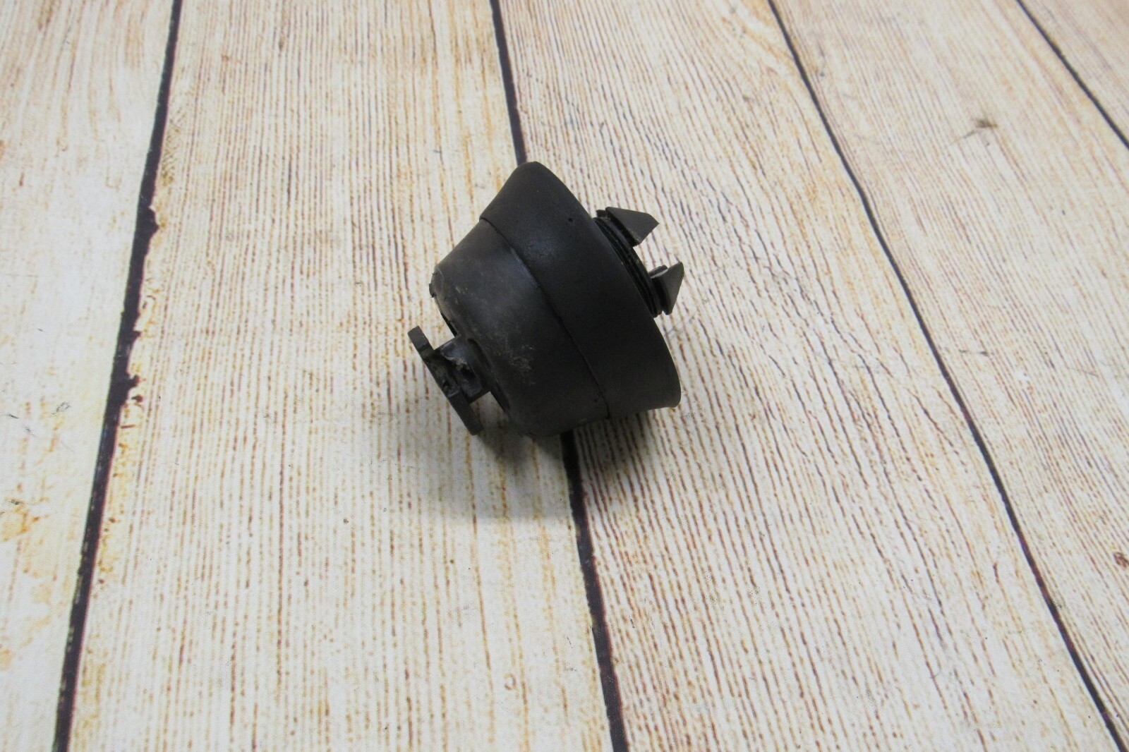 92-99 Mercedes W140 W210 W220 S500 S600 S430 Jack Socket PLUG LIFT ...