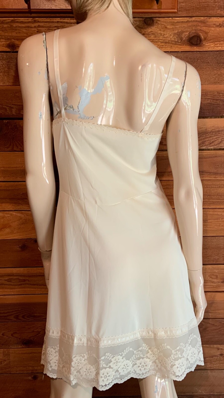 VINTAGE LINGERIE 1960S LORRAINE IVORY SIZE 34 FULL SL… - Gem