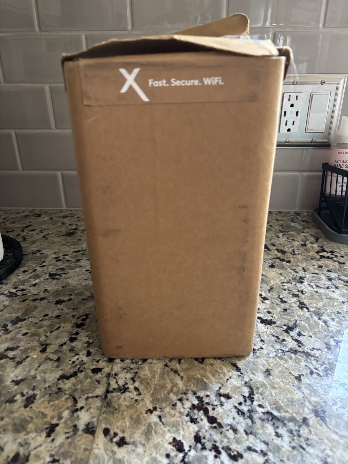 Xfinity Home WiFi Router Modem 4-Ports White XB7-CM With Power Adapter ...