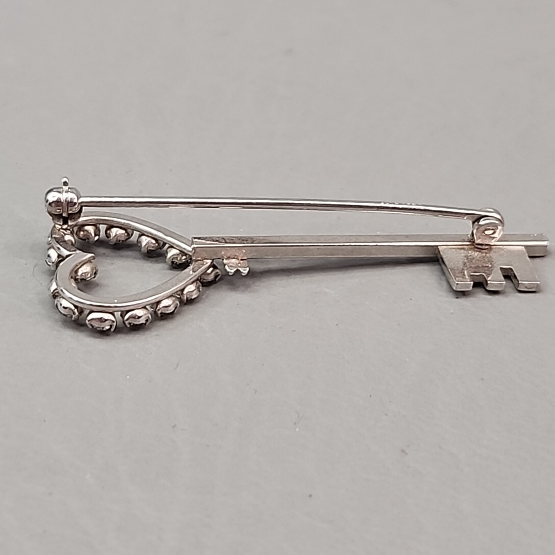 Krementz Heart Key Brooch Vtg Silver Tone Rhinestone Prong Jewelry Pin ...