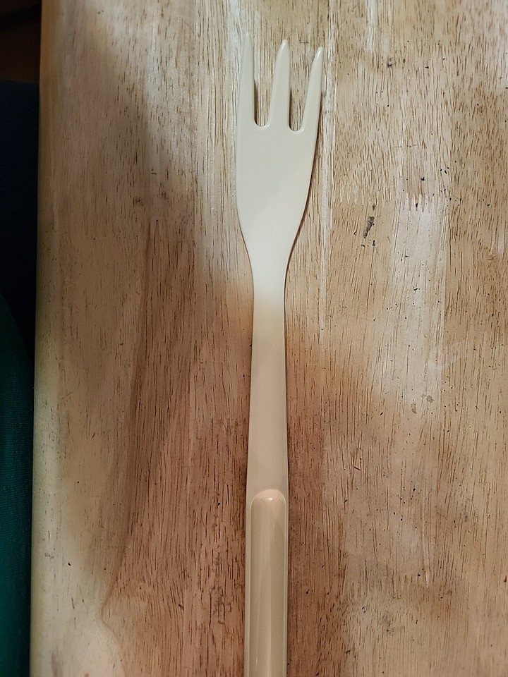 Vintage Cream Tupperware Fork #1817-8 | eBay
