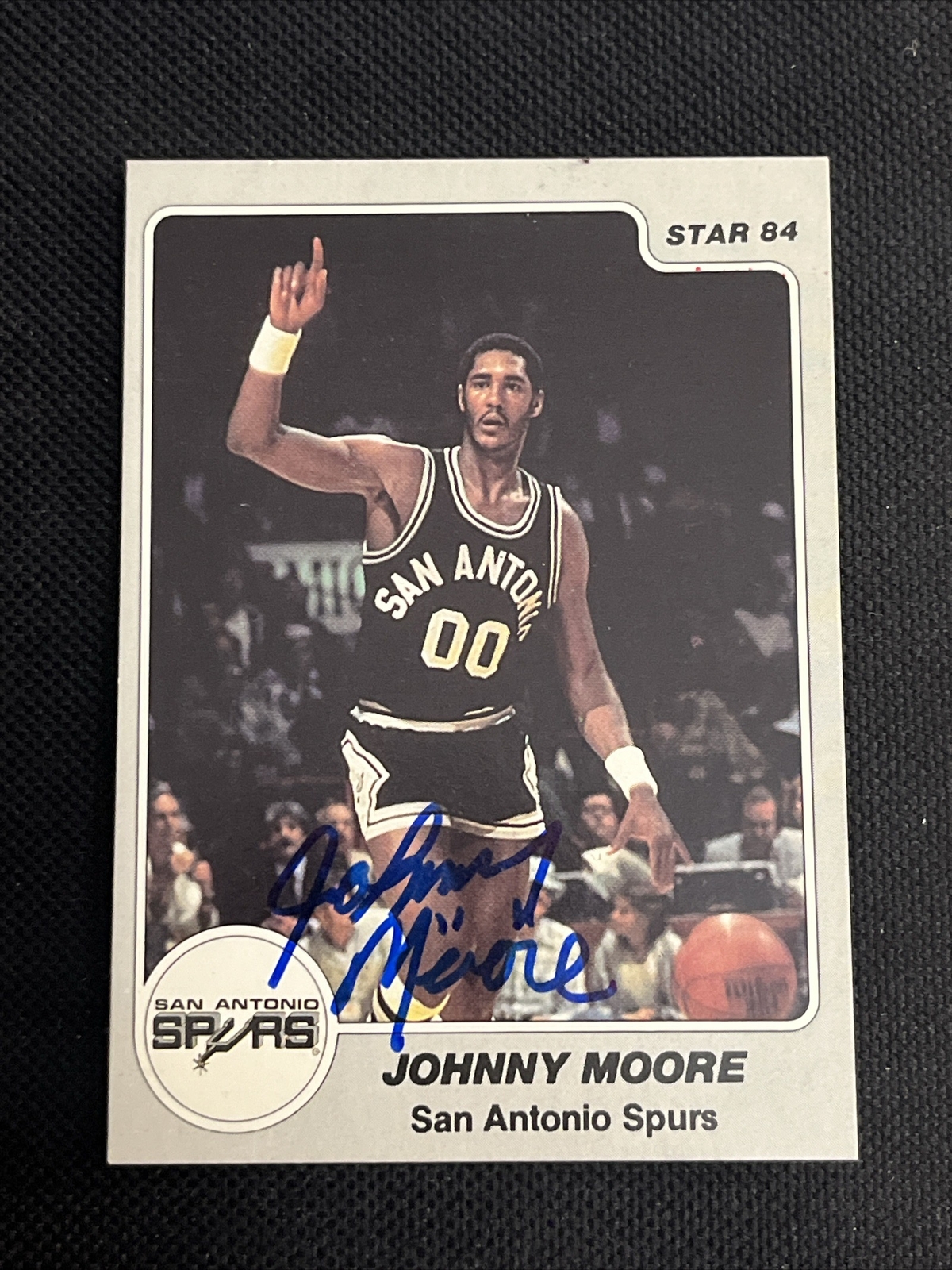 JOHNNY MOORE 1983-84 STAR SIGNED AUTOGRAPHED CARD #249 SAN ANTONIO ...