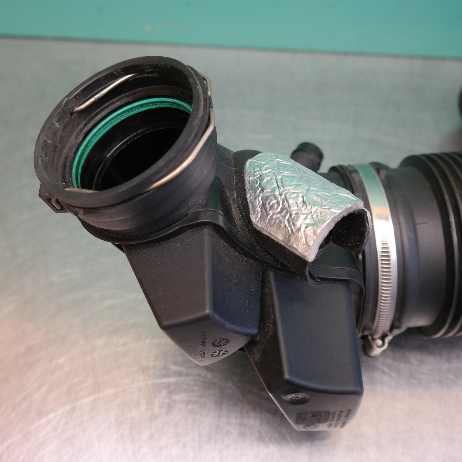 BMW 1 SERIES AIR CLEANER DUCT HOSE TUBE INTAKE #E5619 F20 # Air duct ...