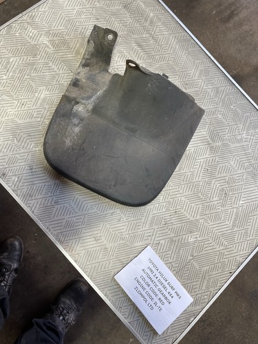 Toyota Hilux Surf Mk5 1992 - Off Side Front Splash Mud Guard 76603 ...