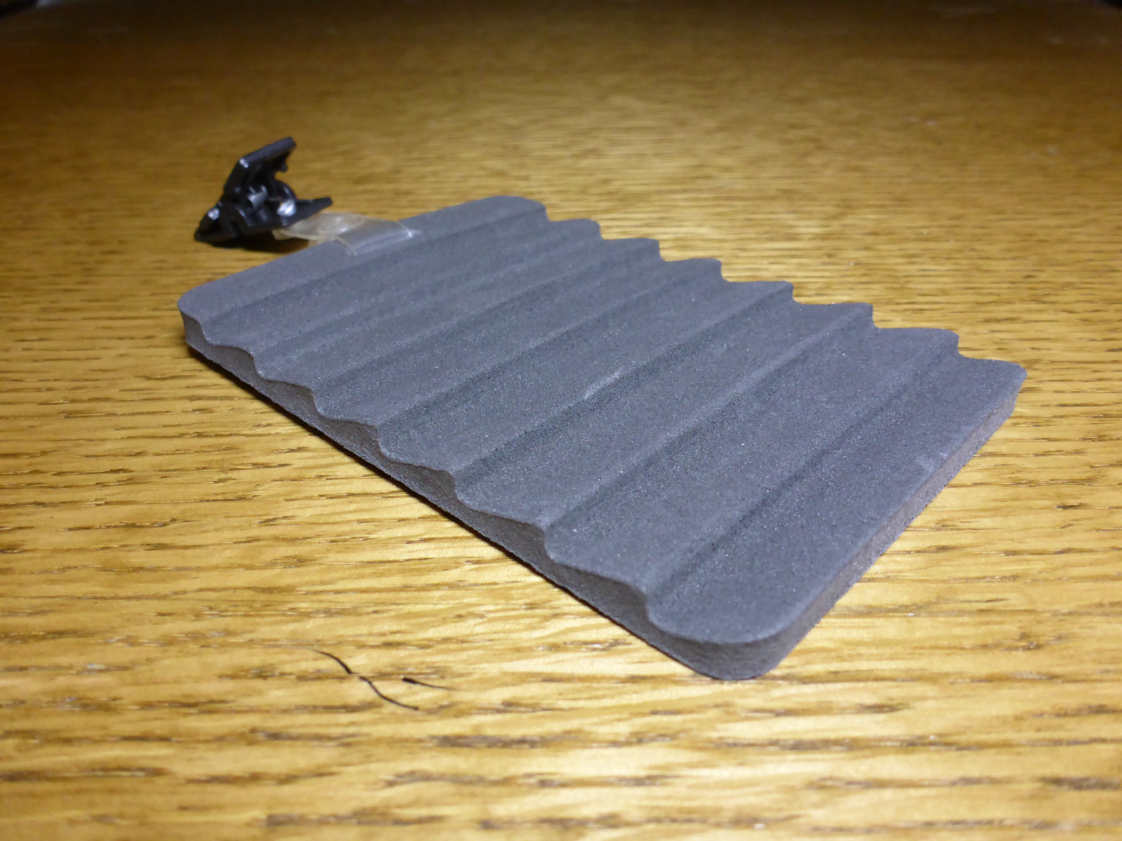 RIPPLE FOAM FLY DRYING PATCH CLIP ON - NEW FLY FISHING FLYTYING ...