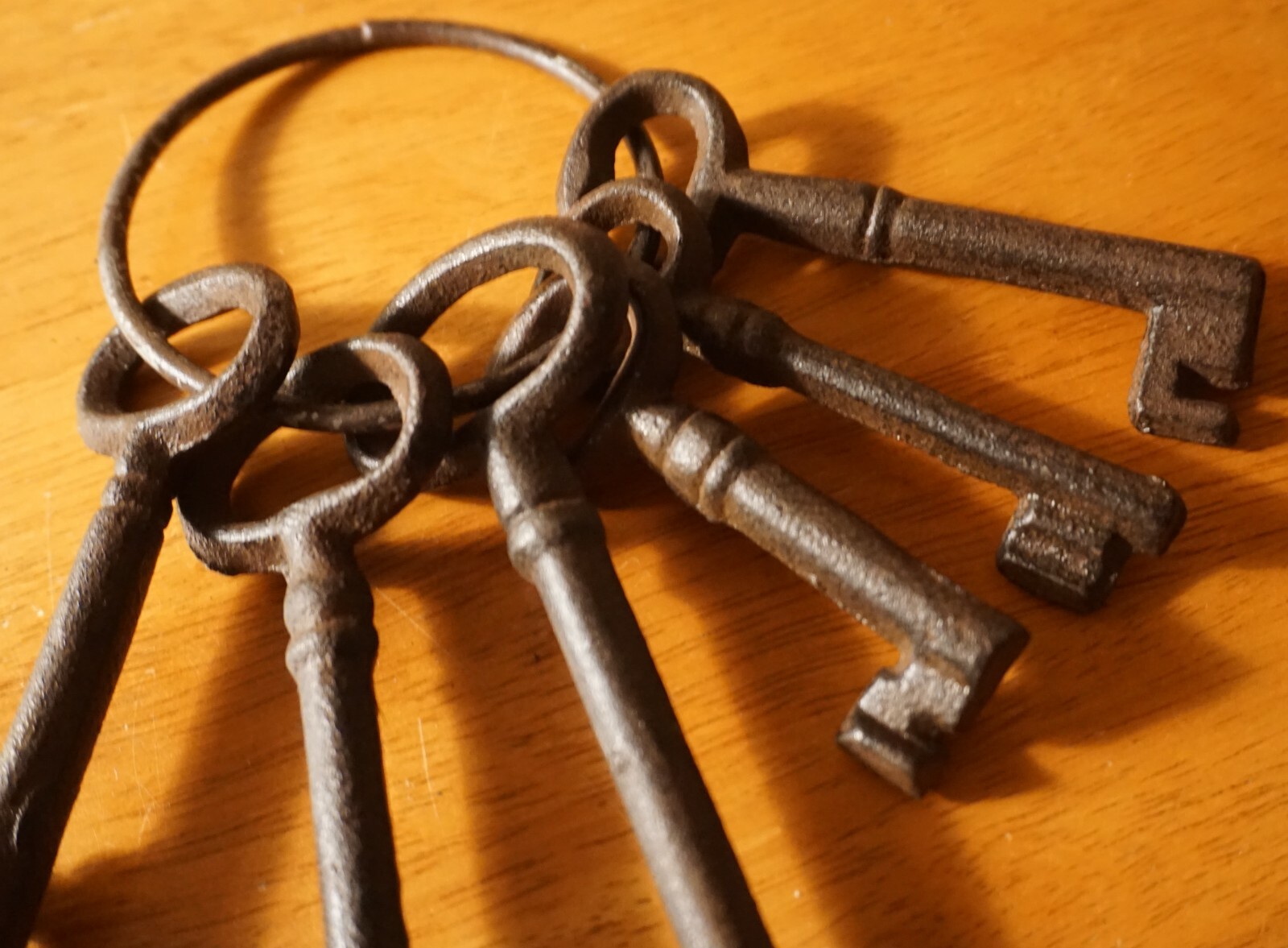 Jailor Pirate Skeleton Keys Ring Rustic Antique Black Cast Iron Old ...