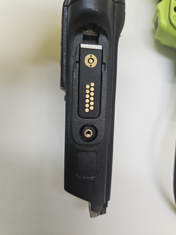 Motorola APX6000 136-174 MHz VHF Two Way Radio with XE RSM Mic ...