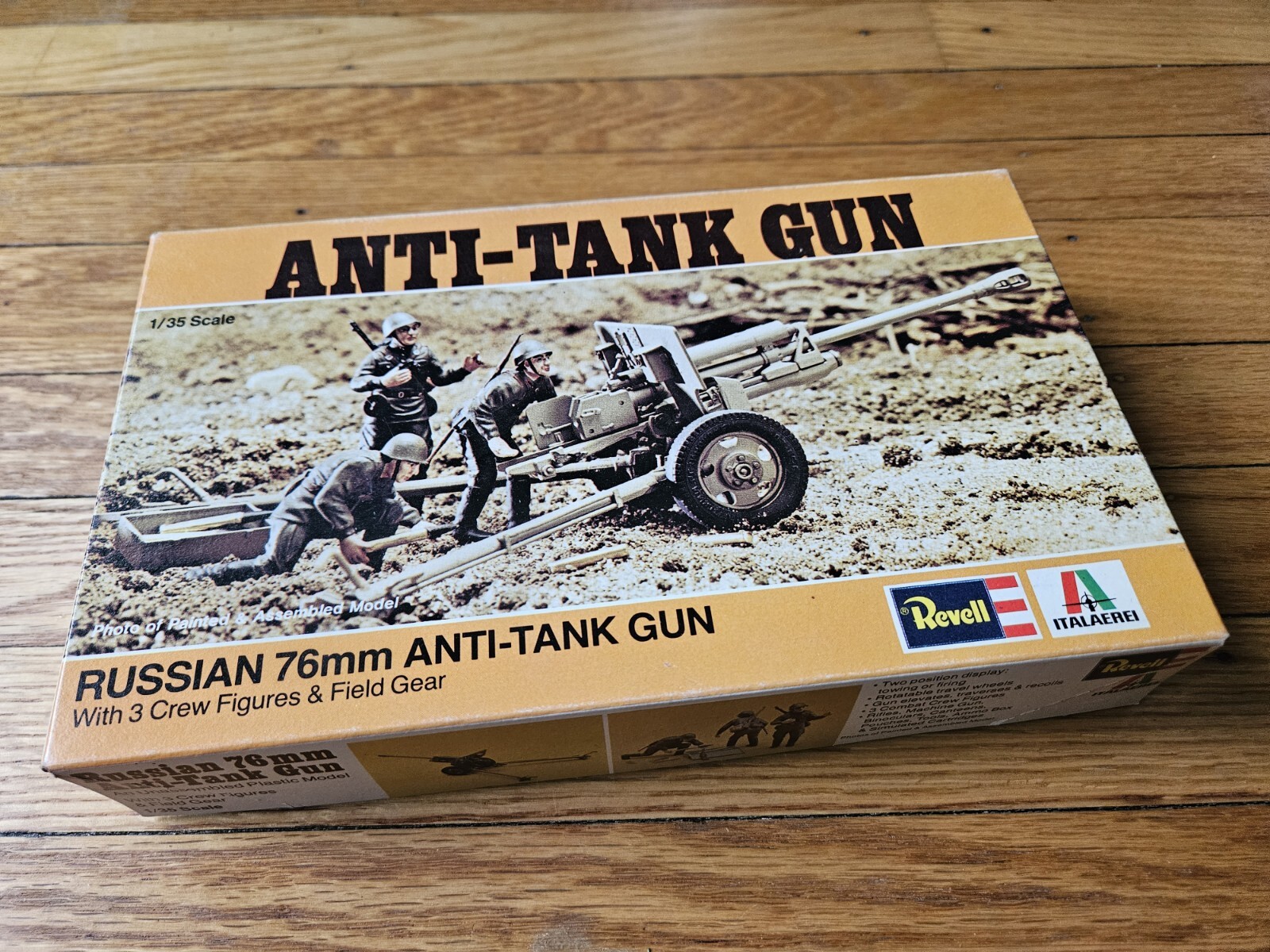 VTG 1976 Revell Italaerei RUSSIAN 76mm ANTI-TANK GUN with 3 soldiers 1/ ...