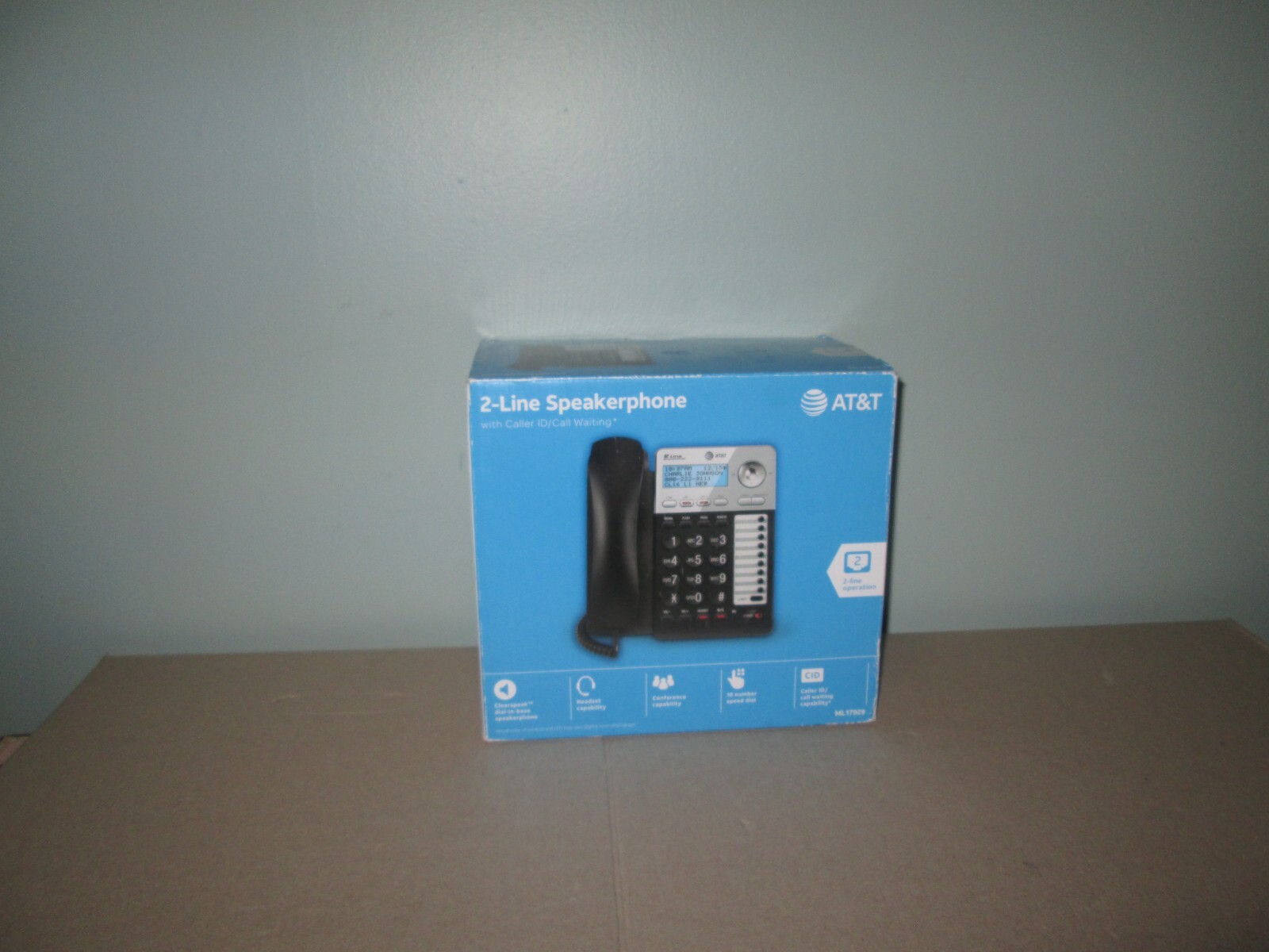 AT&T Corded Telephone with Caller ID - Silver/Black (AT ML17929) for ...