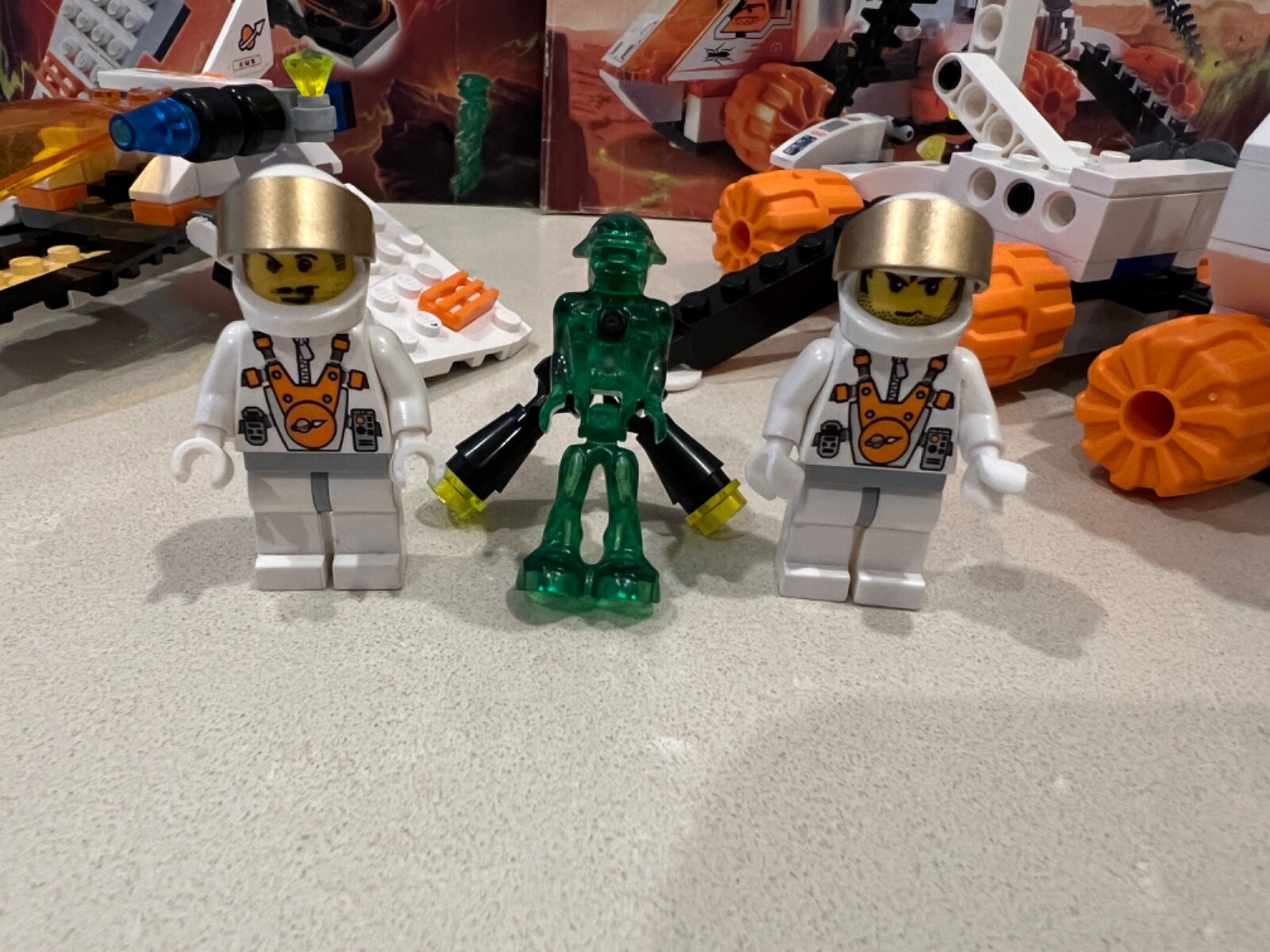 Lego Mars Mission sets 7648 MT-21 Mobile Mining Unit & 7695 MX-11 Astro ...