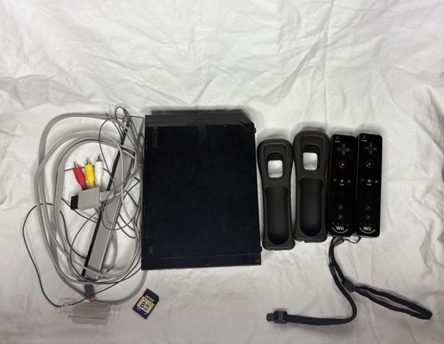 Nintendo Wii Console Black RVL-001 Bundle W/ 2 Motion Plus Wii Remotes ...