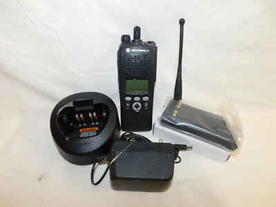 Motorola XTS2500 UHF 380-470mhz M2 P25 digital portable radio Trunk AES ...