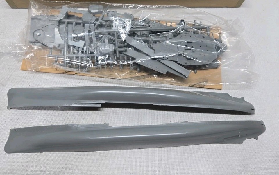 Vintage UPC H.M.S. REVENGE MODEL KIT BATTLESHIP | eBay