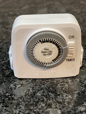 Stanley Lampmaster Twin 2 Outlet 24 Hour Mechanical Timer | eBay