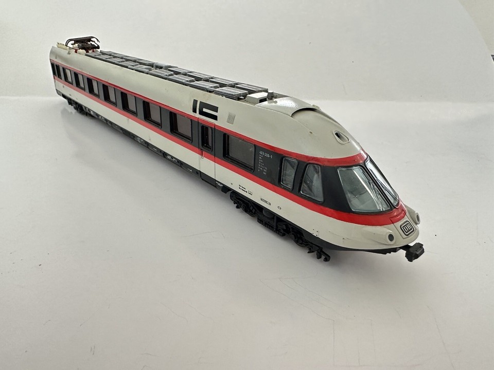 LIMA HO Golden Series 149742 GP Loco & Passenger Cars Set | eBay