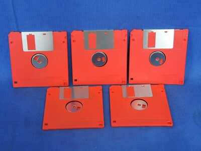 Staples 3.5" micro floppy disc MB Diskettes by Staples (Lot of 5 pcs ...