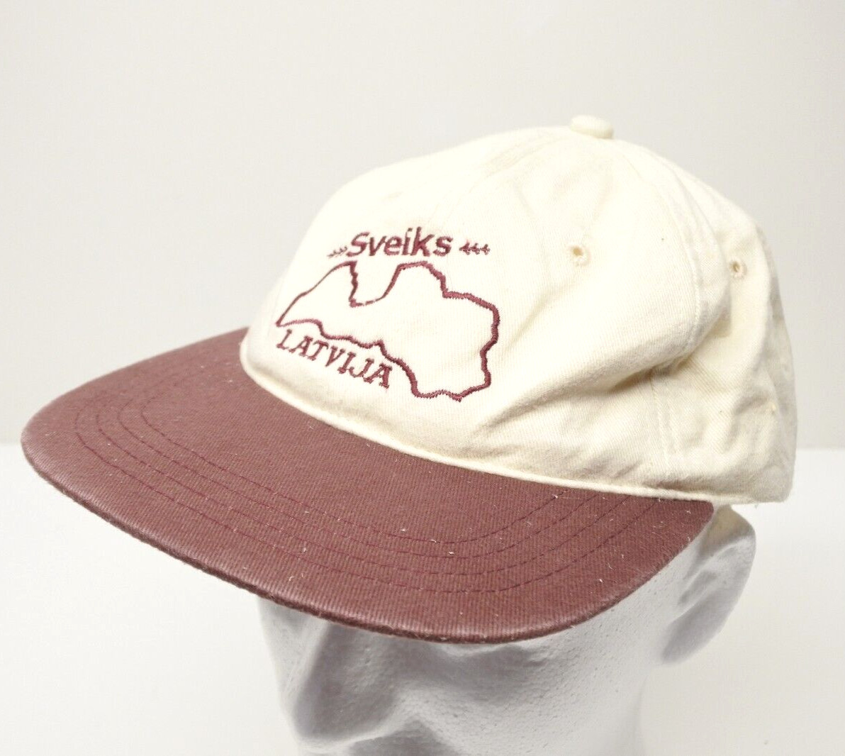 VINTAGE Sveiks Latvija Dog Daze Hat White and Red Cap… - Gem