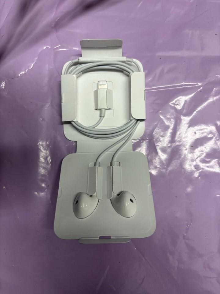 Apple Genuine Earpods Wired Headphones Lightning Cable Original OEM ...