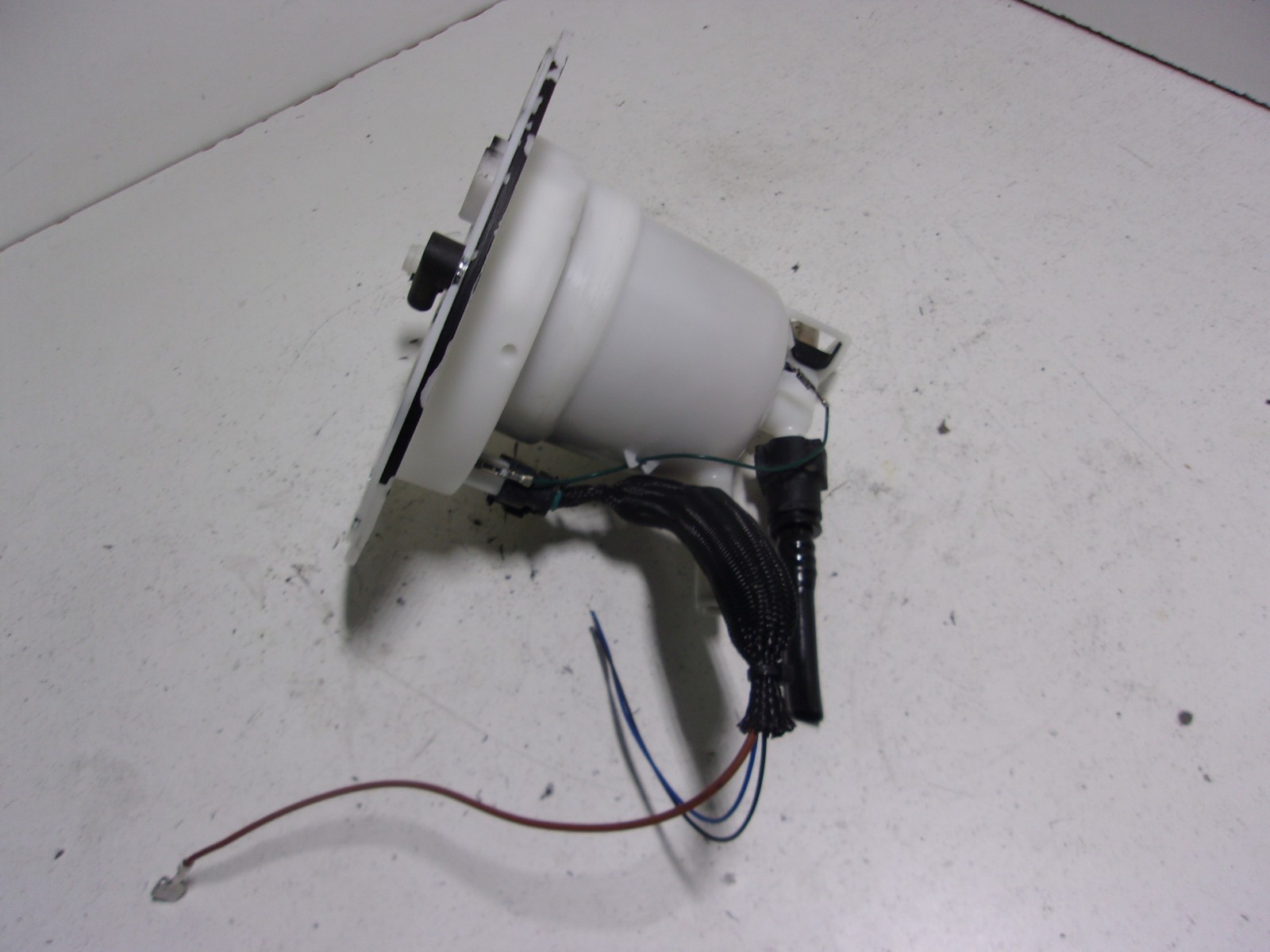 13-15 MERCEDES X204 GLK350 FUEL FILTER UNIT A2214701890 OEM HP12 | eBay