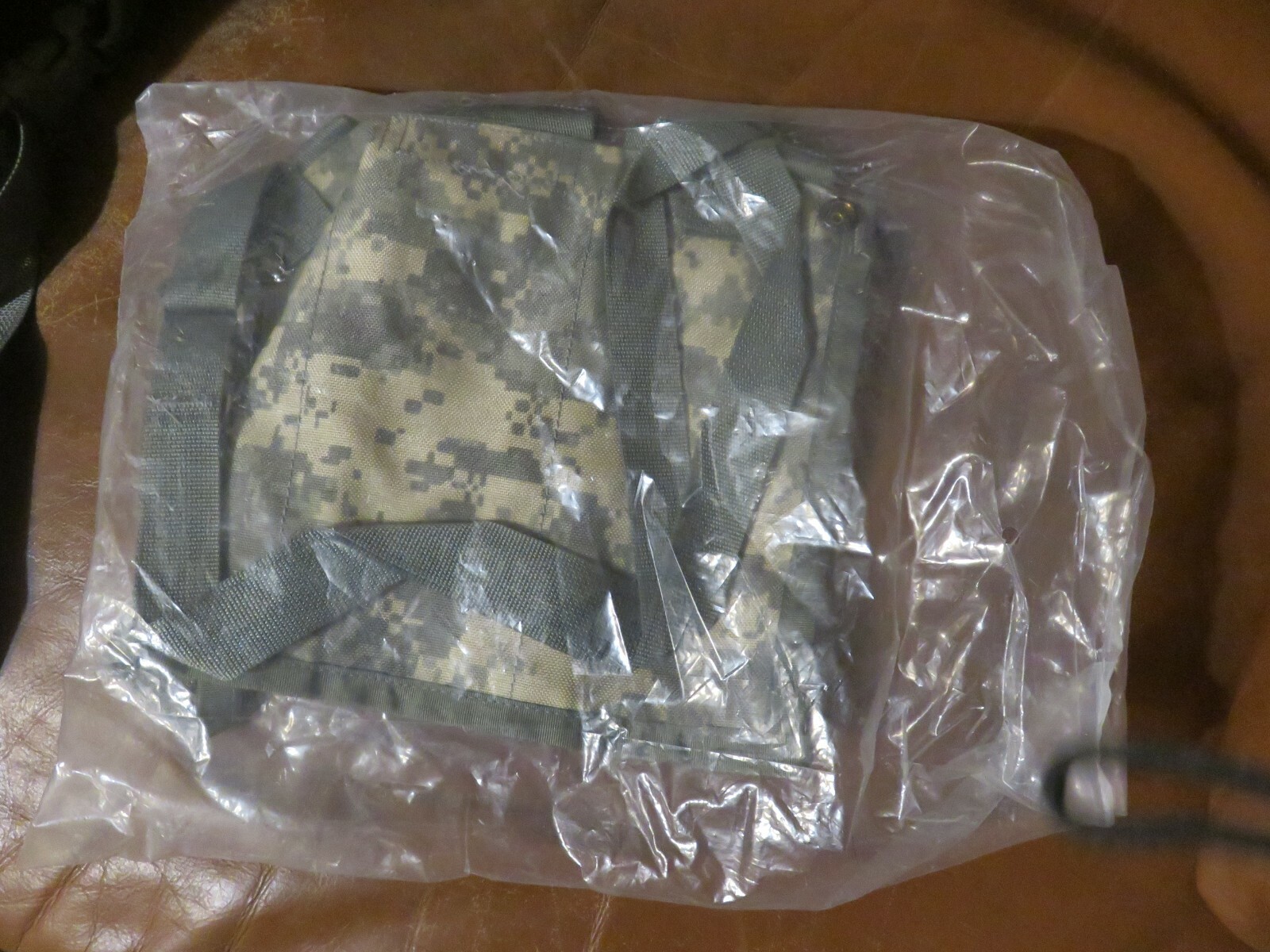 NEW US Military 6 Magazine Bandoleer Pouch, MOLLE, ACU, 6 Triple Mag ...