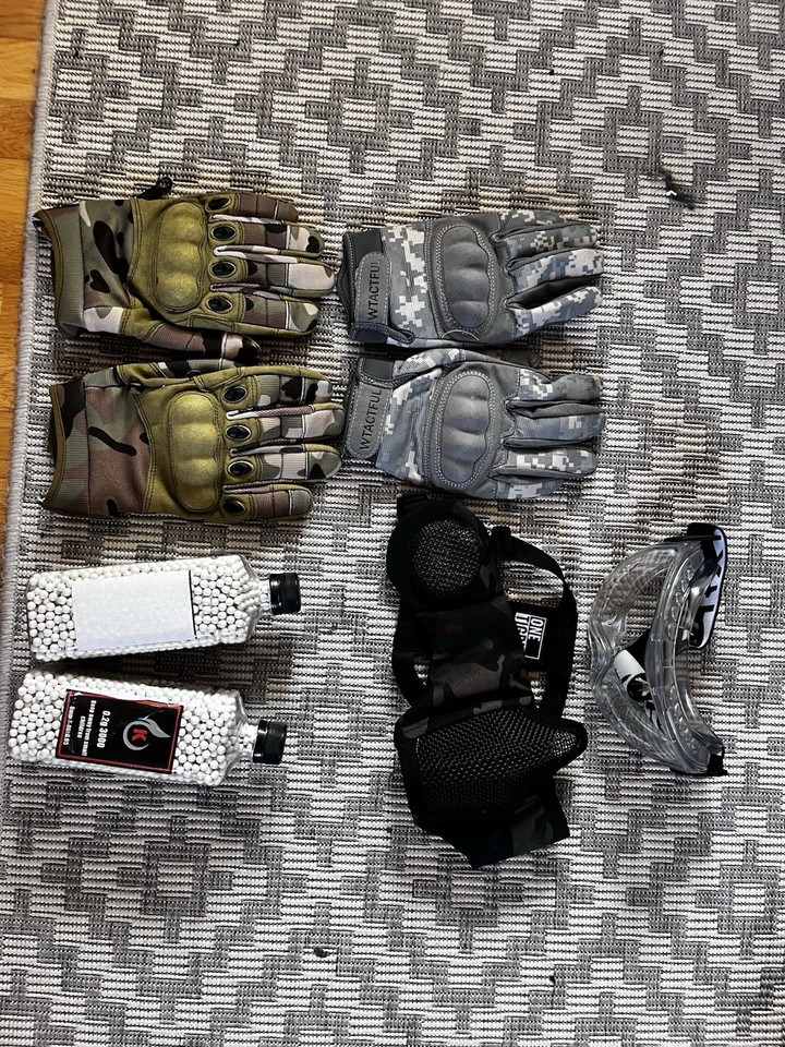 Airsoft gear bundle: Excellant Starter Equipment and uniform. Size L ...