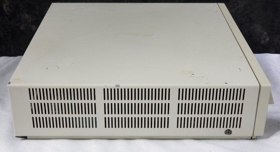 Vintage IBM PS/2 8530-E01 Model 30 286 286-10 computer parts or repair ...