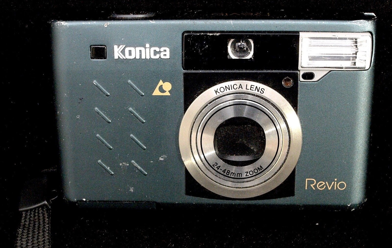 KONICA REVIO Z2 HUNTER GREEN POINT-SHOOT APS FILM CAMERA 24-48 ZOOM EX CONDITION | eBay Australia