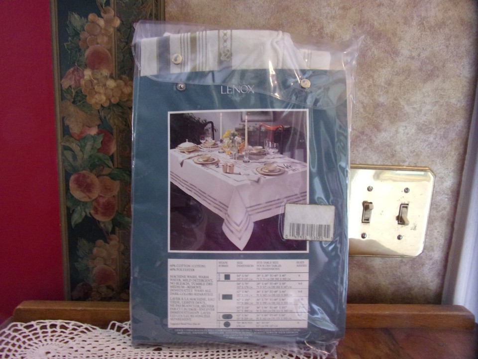 Lenox Linens McKinley Vintage New Old Stock Cloth Tablecloth 70 inches ...