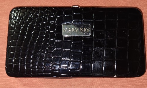 Mary Kay Black Crocodile Embossed Wallet With Card Slots & Zipper ...