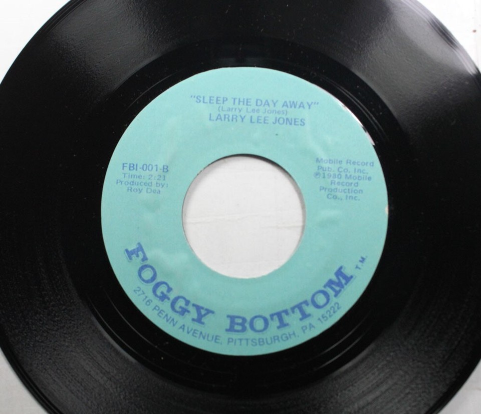 Country Nm! 45 Larry Lee Jones - Sittin In Atlanta Station / Sleep The ...