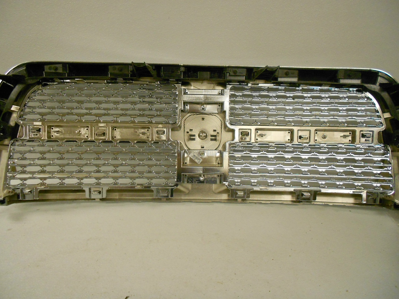 2010-2018 Dodge RAM Laramie 2500 3500 HD Chrome Grille Grill Factory OE ...