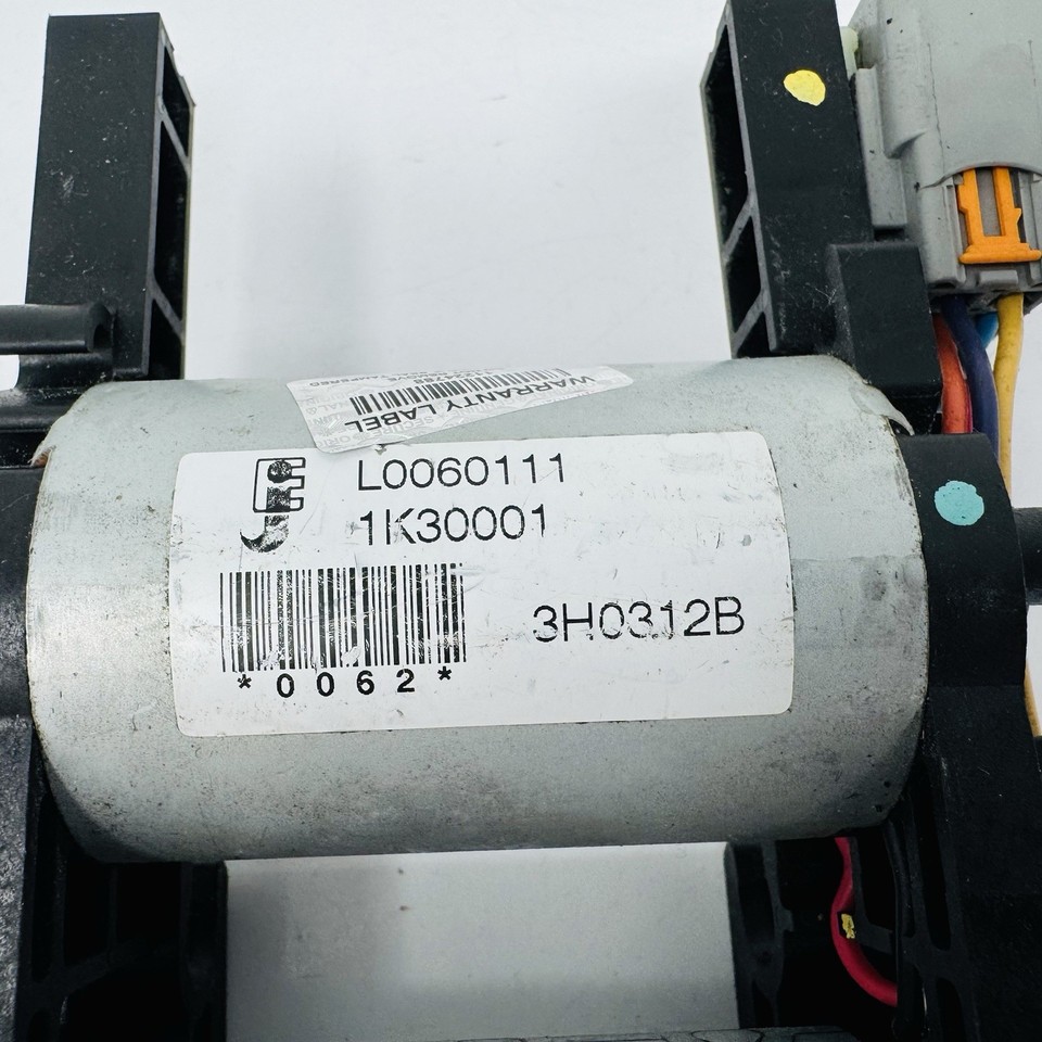 07-14 GMC Yukon Front Right RH Passenger Power Seat Track Motor ...