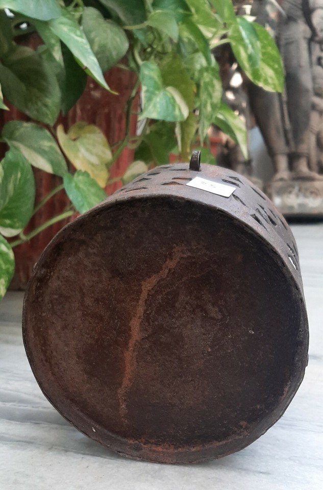 Old Iron Box Rusty Storage Container Hand Carved Antique BOX With lid ...