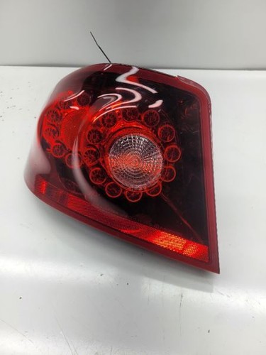 Feu arrière gauche Dodge Avenger 2012 5182523AG | eBay