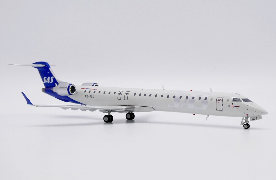SAS CRJ-900LR Reg: ES-ACG JC Wings Scale 1:200 Diecast model XX20361 | eBay