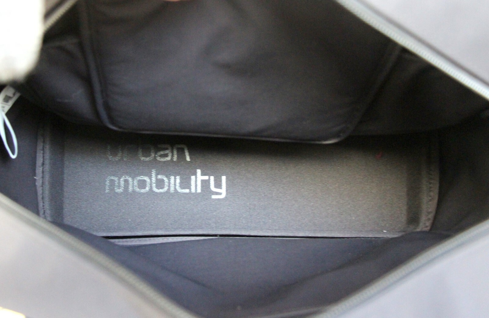 PUMA URBAN MOBILITY Black Nylon Zip Top Tote Travel Sports Carry Gym ...