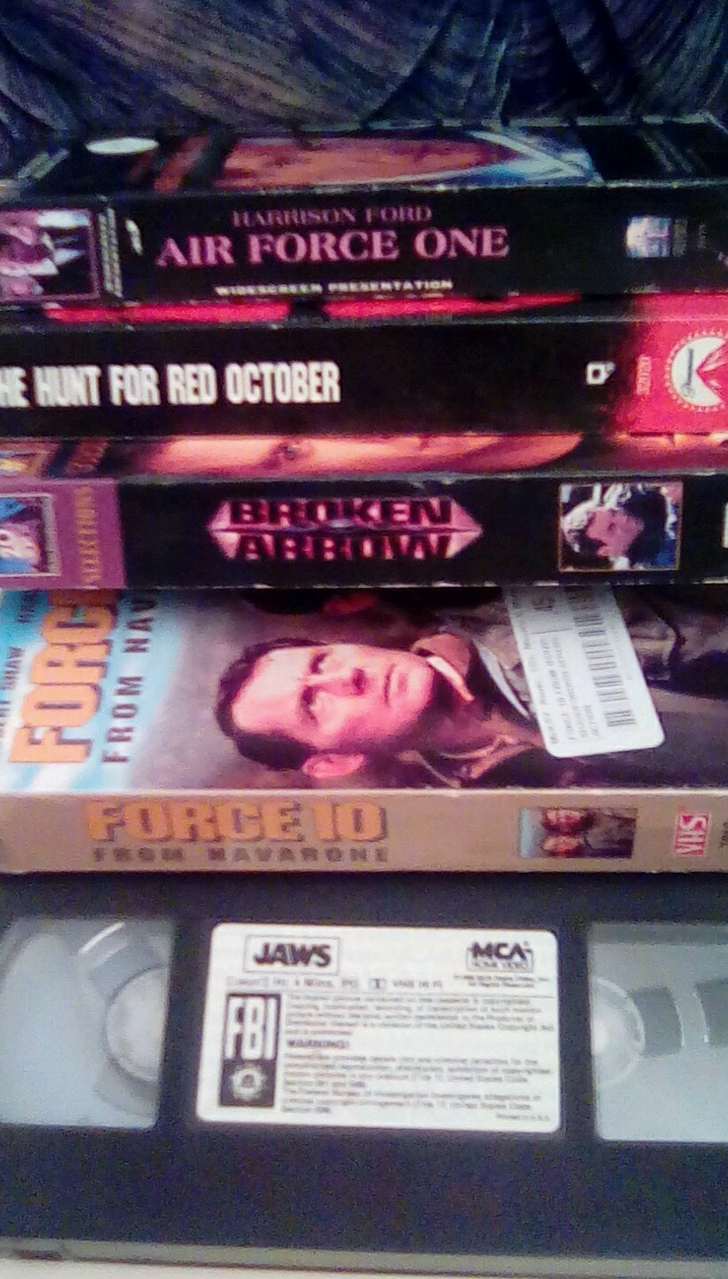 Action LOT (5) VHS Jaws + Air Force One + Hunt for Red October + Broken ...