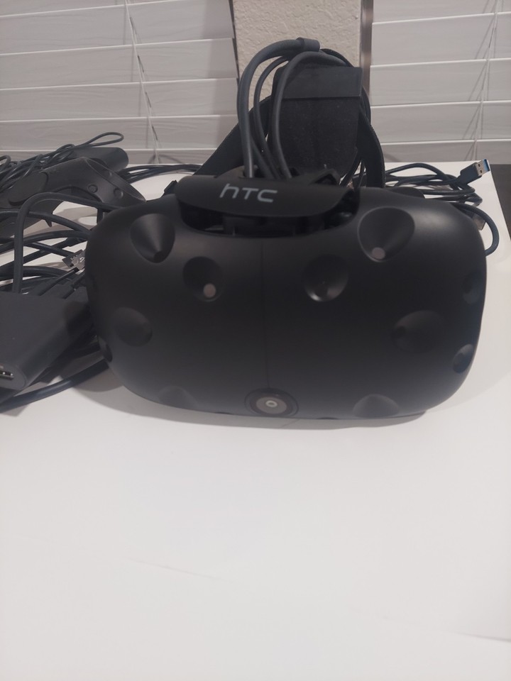 HTC Vive VR Headset Full Kit System Steam VR PC Virtual Reality FREE ...