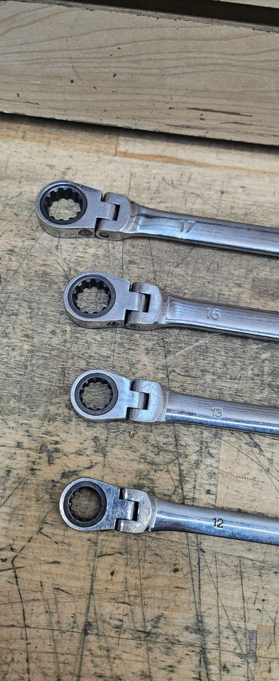 EZ Red Xtra Long Double Flex Non Reversible Ratcheting Wrench 4pc Set ...