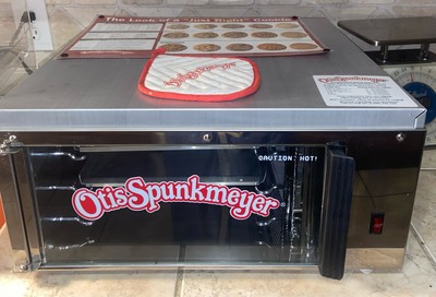 Otis Spunkmeyer OS-1 Cookie Oven + Chart/liners/2 trays - Newest Mode ...