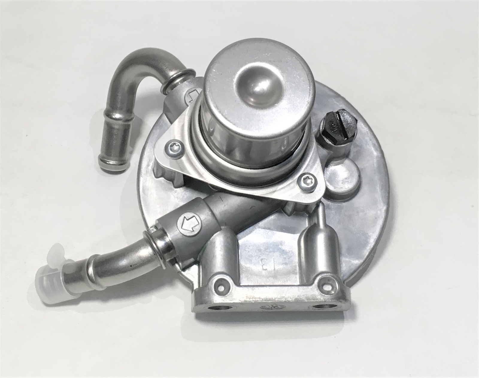 2011-2015 SILVERADO SIERRA DURMAX DIESEL FUEL FILTER PRIMER HOUSING ...