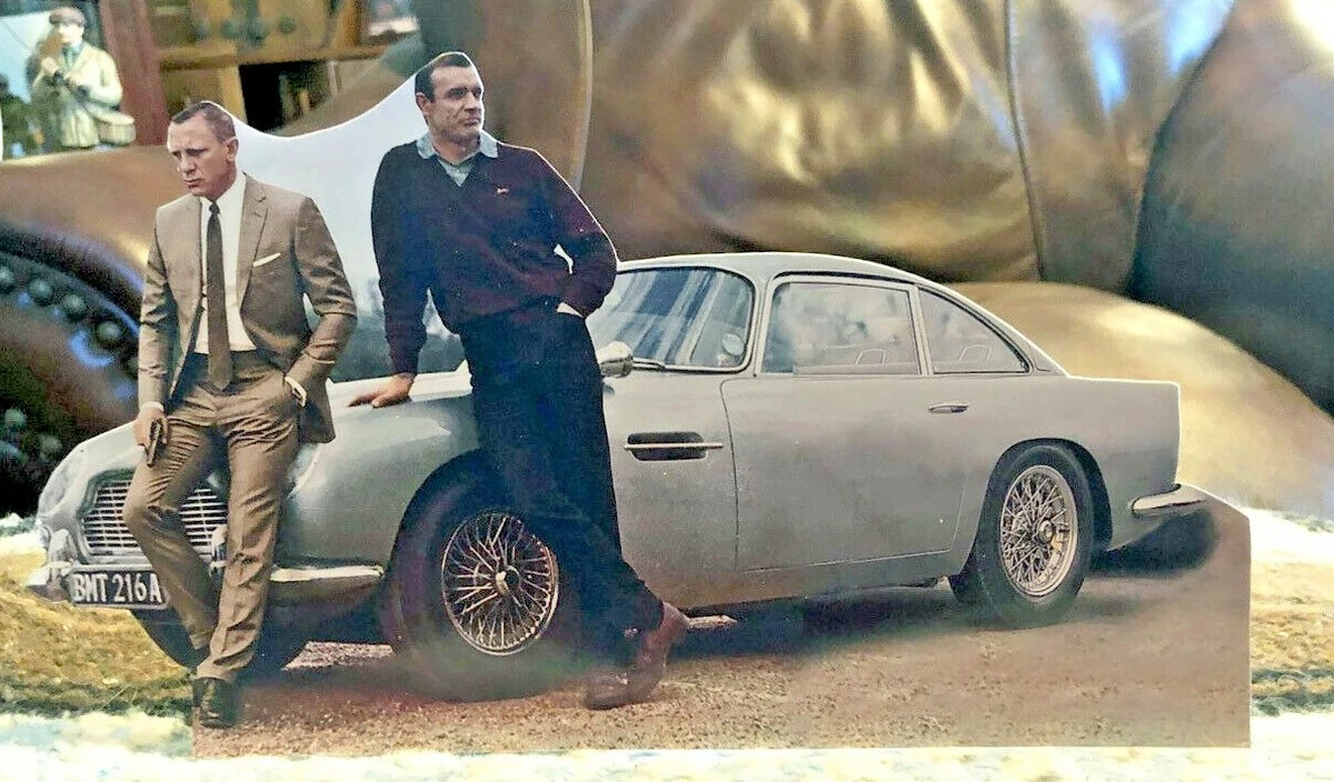 James Bond Sean Connery Aston Martin
