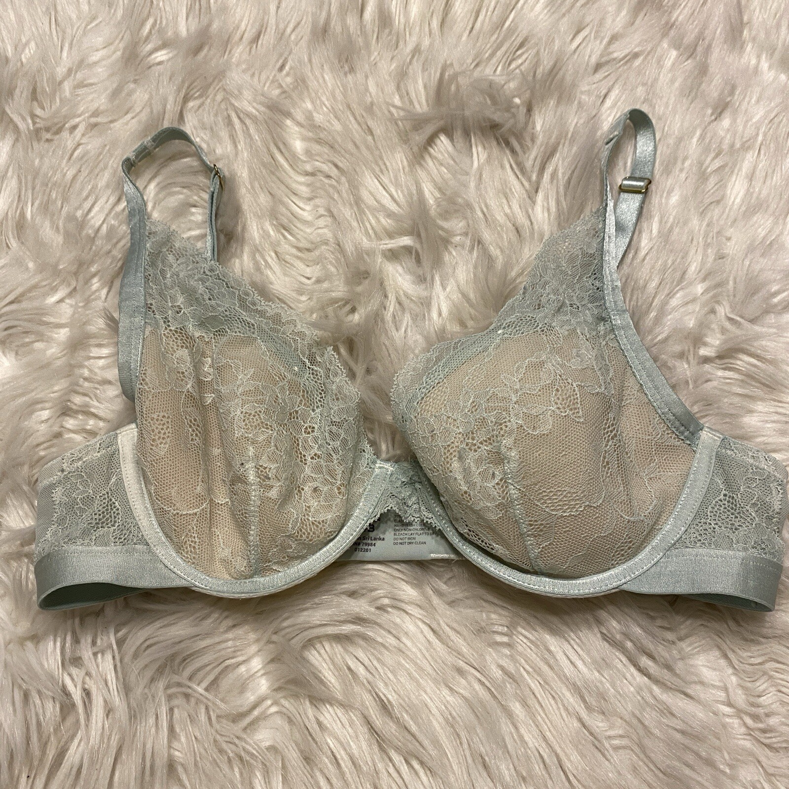 Soma 34B Bra Lightest Lift Lace Plunge Underwire Back… - Gem