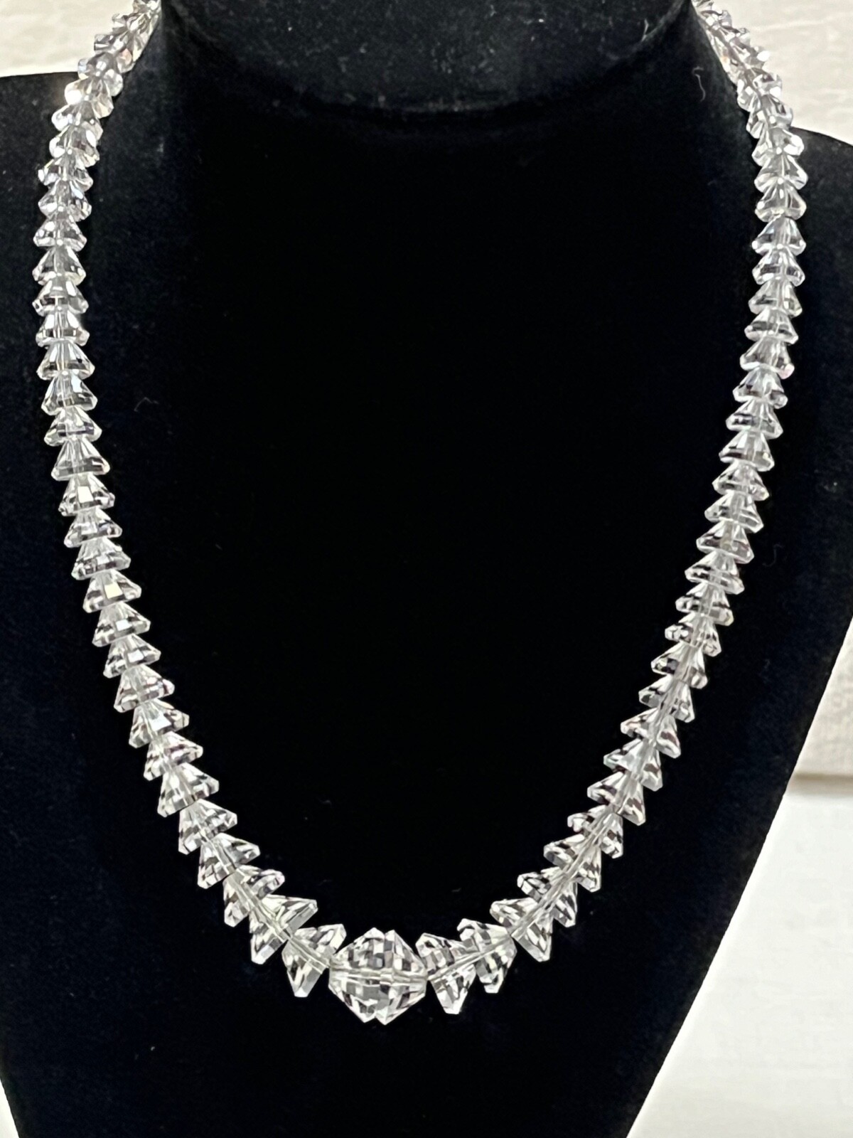 Art Deco silver chain clear lead crystal graduating c… - Gem