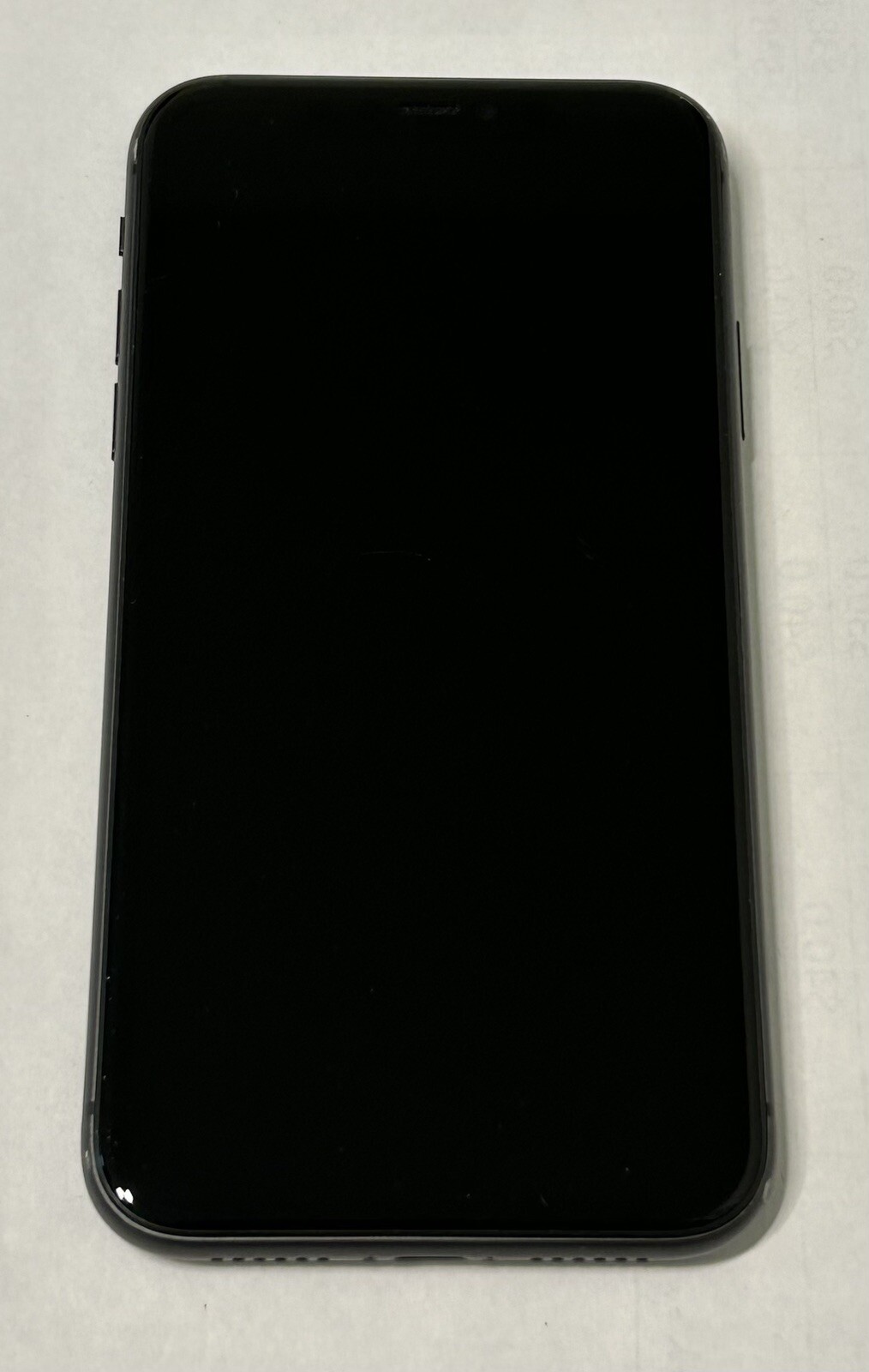 Apple iPhone 11 - 64GB - Black - Boost Mobile Locked - Battery 100%