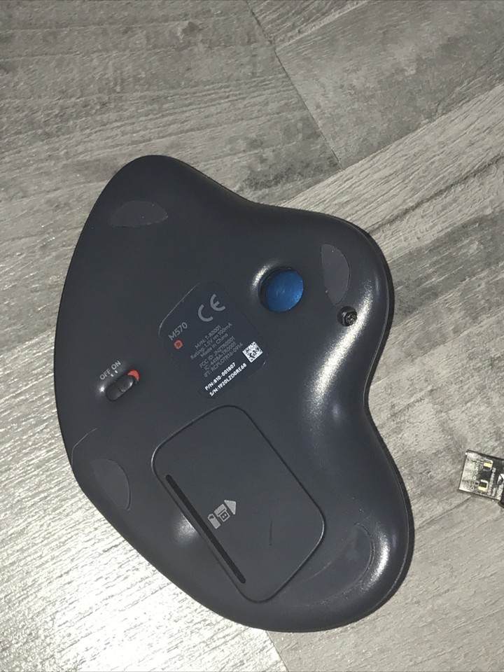 Logitech Trackman Logi M570 Wireless Trackball Mouse with USB Receiver ...
