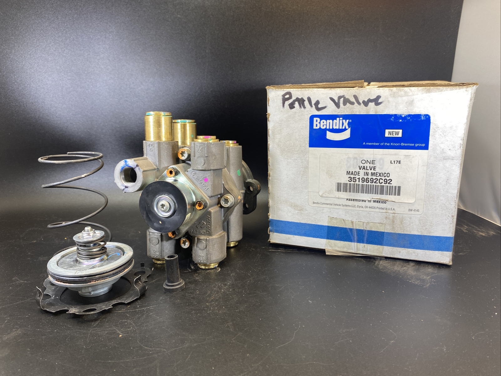 Bendix International Brake Valve Part No. 3519692C92 for sale online | eBay