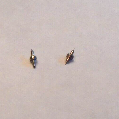 2 WALTHAM 0 SIZE #19365 POCKET WATCH BALANCE STAFF PIVOT 9 --- F - 126 ...