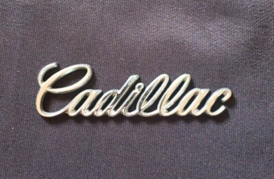 VINTAGE CADILLAC FENDER EMBLEM SCRIPT BADGE QUARTER PANEL OEM | eBay